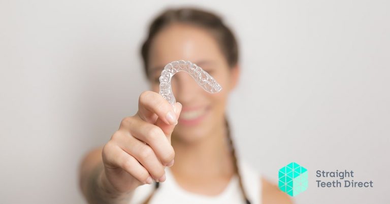 Braces movement - how aligners work to move teeth vs. fixed braces